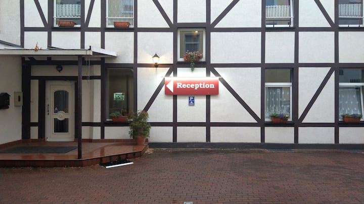 Hotel Am Sudenburger - Hof - Magdeburg