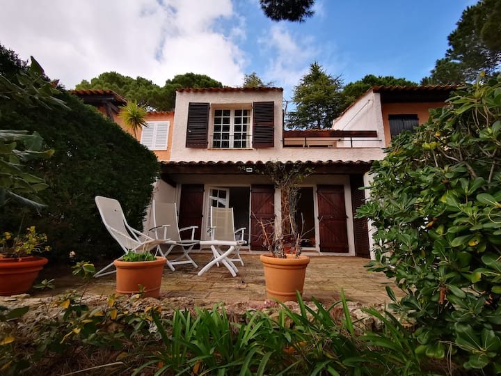 Mas De Charme Dans Un Domaine + Accès Plage Privée - Grimaud