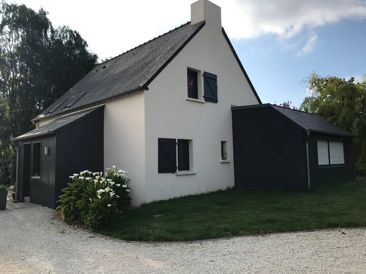 Maison Chaleureuse Proche Mer Avec Grand Jardin - Saint-Malo