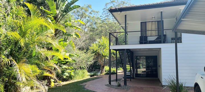 Eatons Hill Acreage - Brisbane