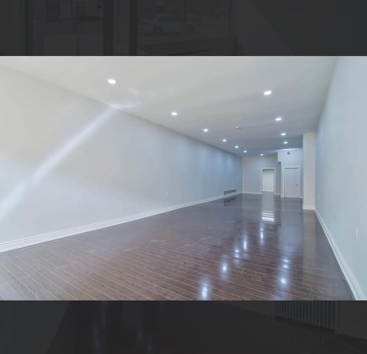 2000 Sqft Creative Event Space In Hamilton - 해밀턴