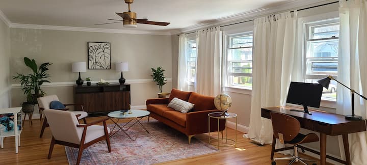 Spacious Mid-century Gem By Dc & Arlington Sites - Arlington, VA