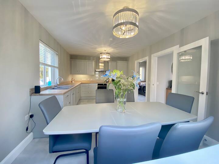 Entire Luxury Home - 5 Star Lough Erne Golf Resort - Enniskillen