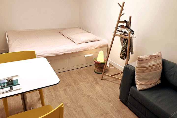 Paris Studio Near Eiffel Tower + Arc De Triomphe - Pariisi