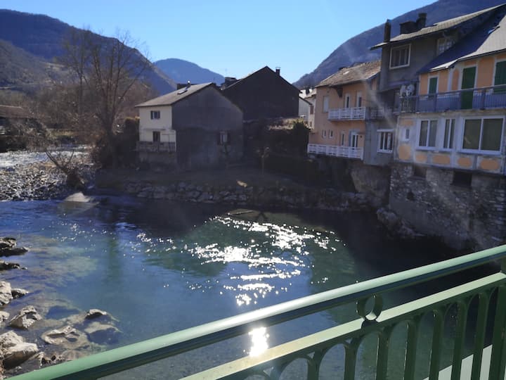 Une  Maison Pour 6 Au Bord De La Neste - Arreau