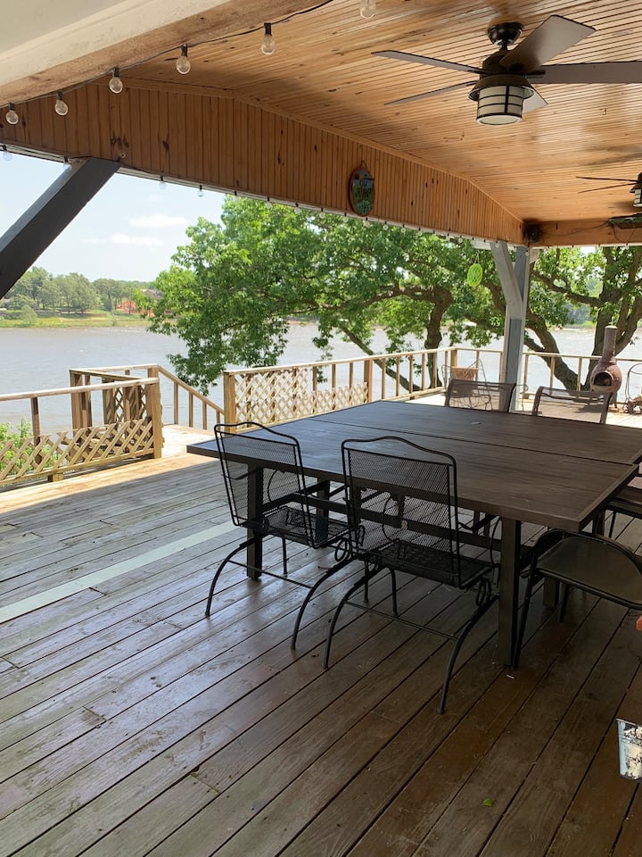 Lakefront Bungalow For Family Fun! - Disney, OK