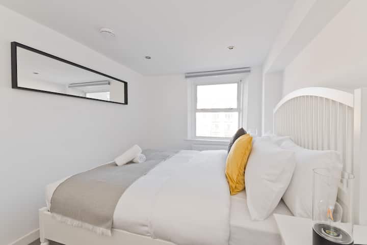 Cheerful Double Bedroom In The Heart Of Dublin - Dublin