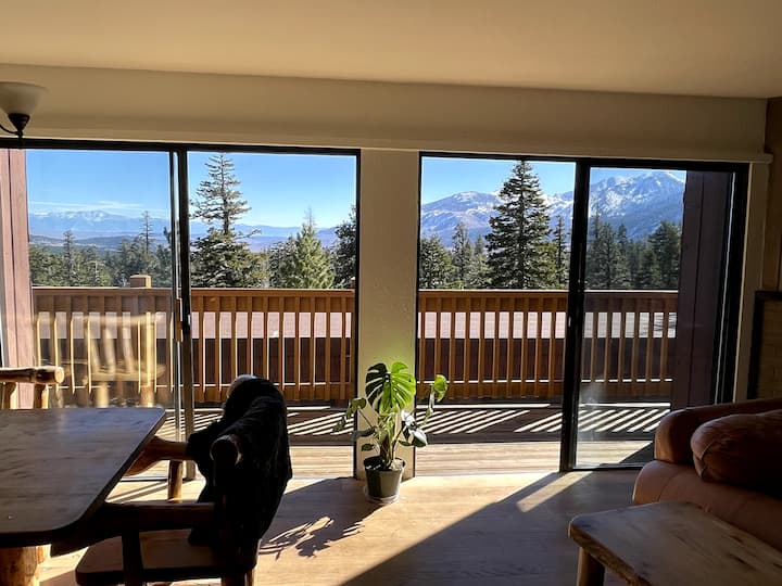 Newly Renovated & Epic Views Walk To Canyon Lodge - Mammoth Mountain, CA