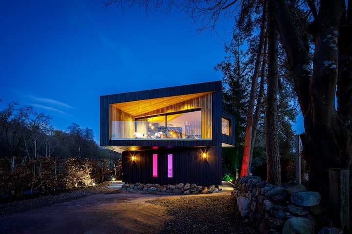 Coorie - Contemporary Lochside Lodge With Hot Tub - Loch Ard
