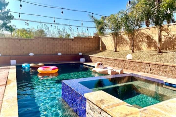 4500 Ft.² Modern Spacious Home - Moreno Valley, CA