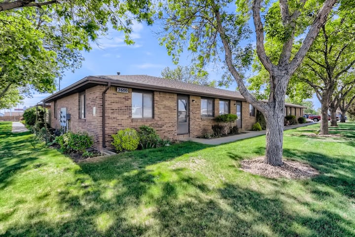 Charming 2br, W/d! Near Ncmc - Greeley, CO