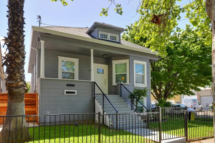 Modern 2br In Curtis Park By Med Center | Laundry! - Sacramento, CA