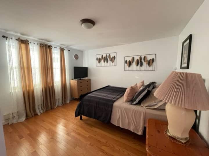 Cozy & Private 1 Bedroom Apt 10 Minutes To Nyc - Port Morris - Bronx NY
