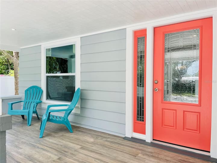 Near Dunedin Downtown, Fully Renovated Bungalow - Dunedin, FL
