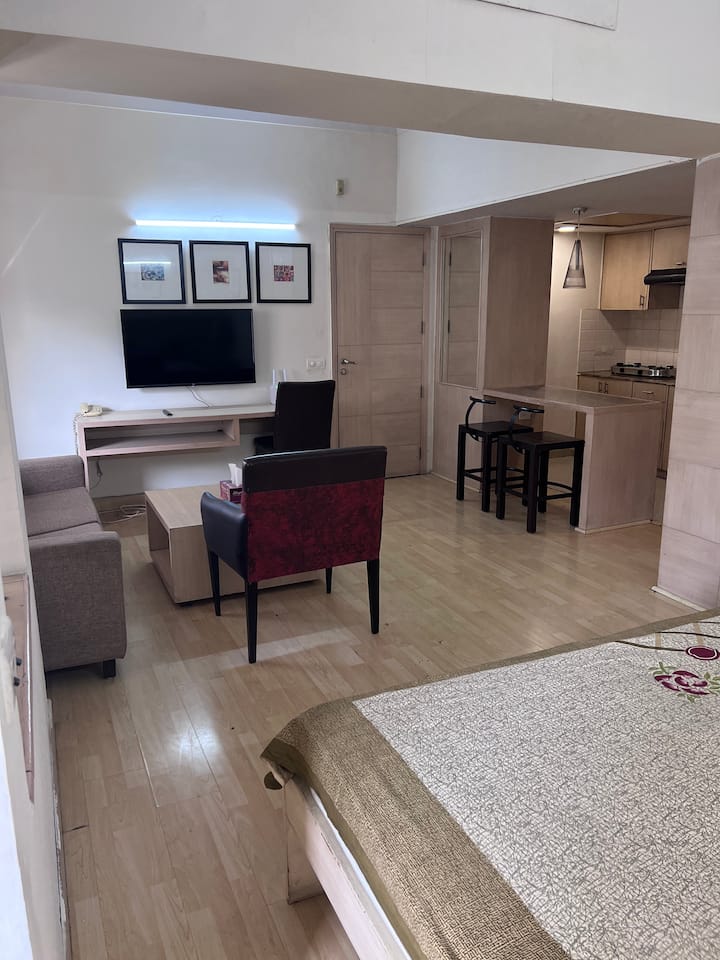 Lovely 1 Bed Room Assotech Cabana Studio - Ghaziabad