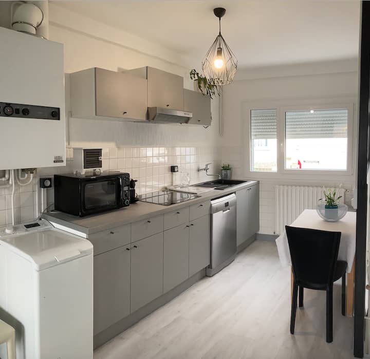 Douillette Maison De Ville Entièrement Rénovée - Le Mans