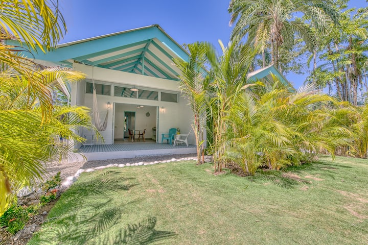 Villa Marina~high Speed Internet & Air Conditioned - Puerto Viejo de Talamanca