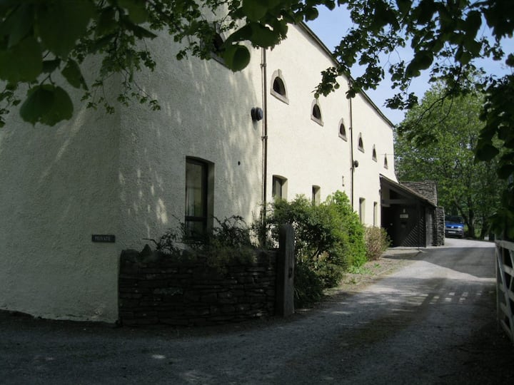 Lingmoor, Brathay Hall, Ambleside - Grasmere