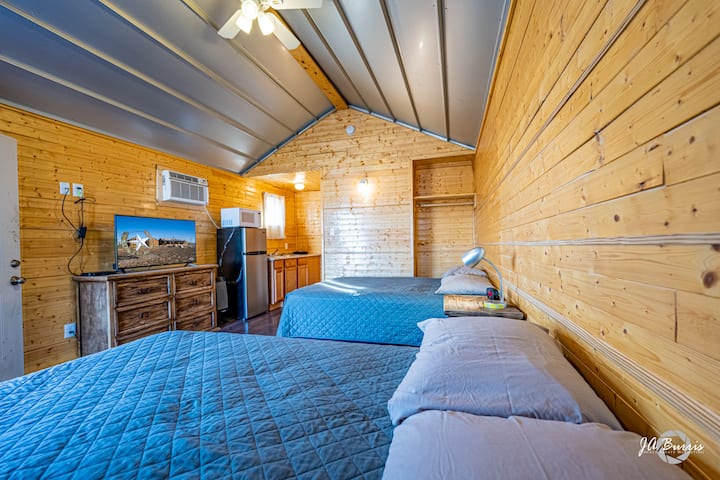 Midland Cabins | Cabins and More | Airbnb