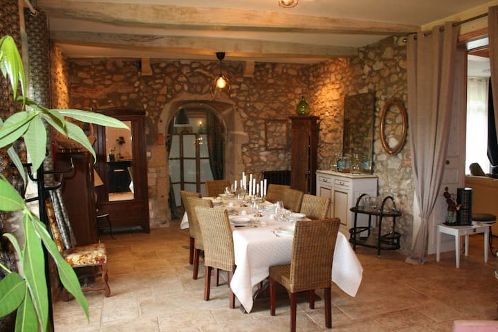 Suite "Les Cigognes" Au Domaine Castetbieilh - Dax