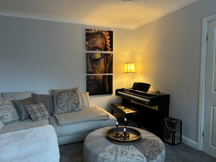 Beautiful 3 Bedrooms Sleeps 6 - Doncaster