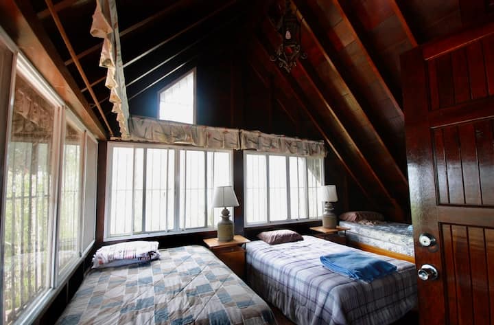 Cabaña De 3 Recámaras En Altos De Cerro Azul - Panama City