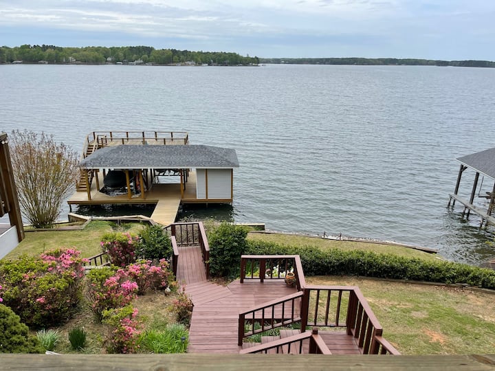 Lake Gaston Vacation Rentals & Homes - United States | Airbnb