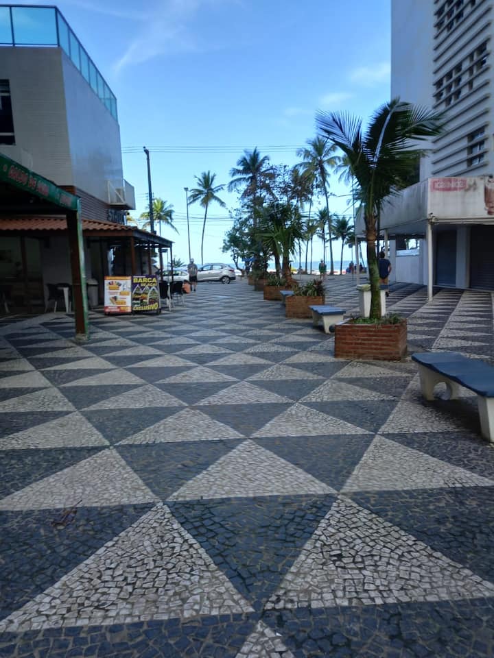 Guaruja-sp.
 Apto, Calçadão Central Pitangueiras - Guarujá