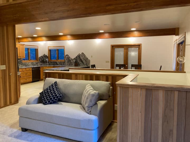 Bbr Family Fun W/ Style - Close To Everything - Sisters, OR