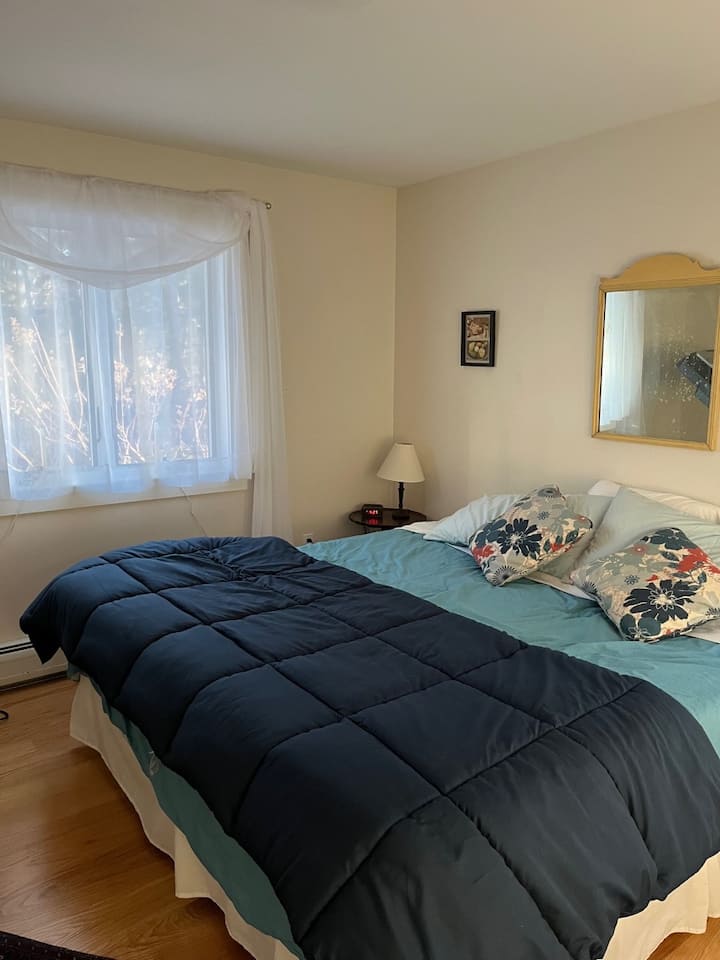 Private Bedroom And Bath In Quiet Home. - Camden, ME