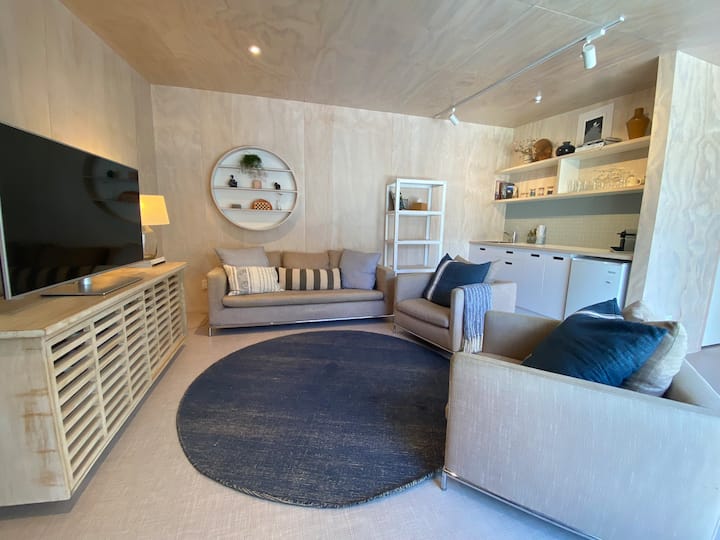 Waterfront Pool House Tauranga Cbd - Tauranga