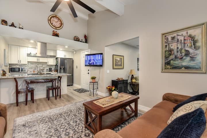 Stunning Ranch Style Home With Modern Touch - Rancho Cordova, CA