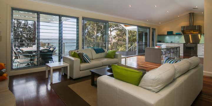 Becalmed On Sunshine Cove - Broulee