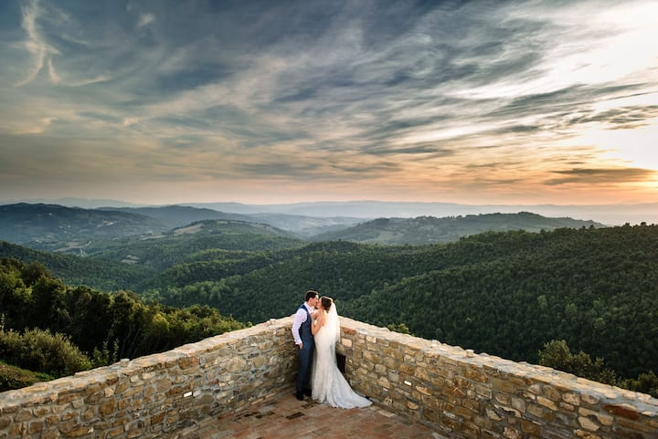 Umbria | Castle Wedding On Panoramic Sundeck - Umbria
