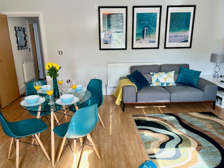 By The Sea & Shops, Relax In Comfort With Parking - Isle of Wight