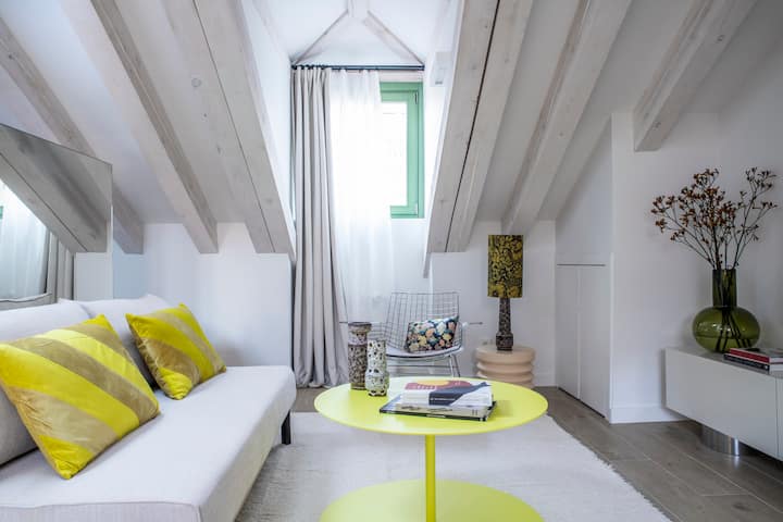 Calatrava Xii - Darya Living - Madrid