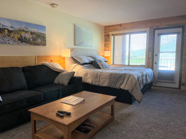 Rare King Bed Mtn Retreat Hot Tub Fireplace Views - Granby, CO