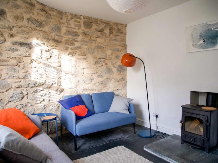 Home In Flushing - Falmouth
