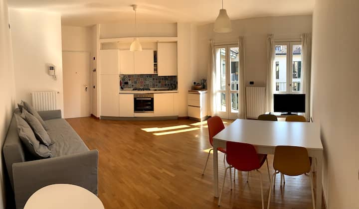 Full Of Light, Next To Metro & City Centre - Milan