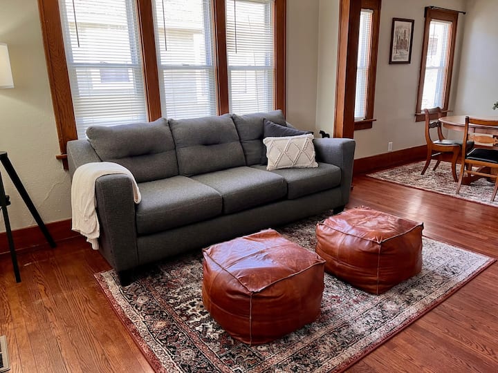 Cozy Two Bedroom House In The Heart Of Des Moines - Des Moines