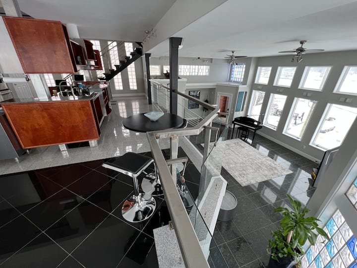 Huge 3 Bedroom Lakeview Property W/ Office Loft - Lake Hopatcong, NJ
