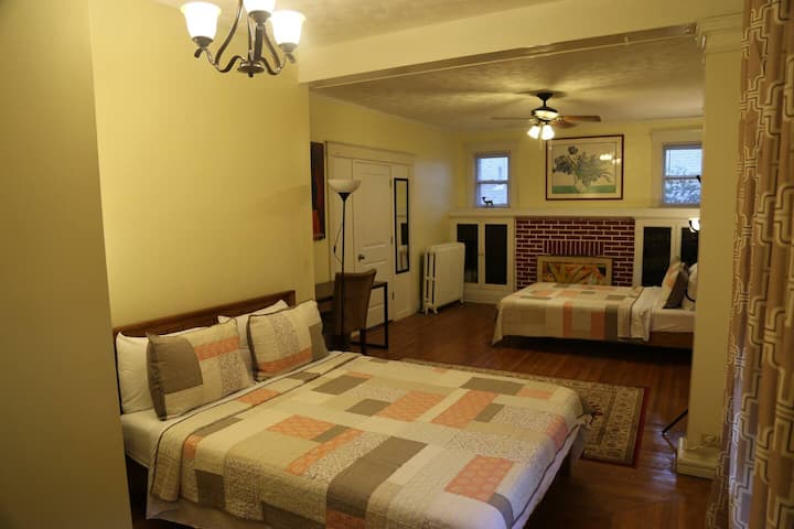 14a Second Floor 3 Br. Furnished Apart In Clifton - Cincinnati, OH