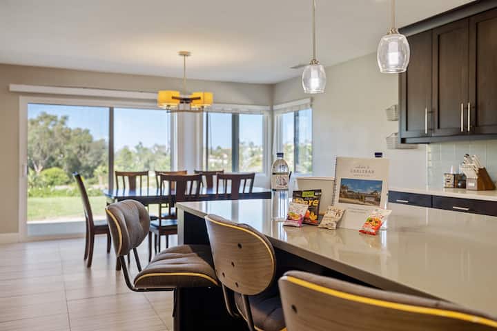 Coastal 4 Bedroom House Near Legoland + Beach - Carlsbad, CA