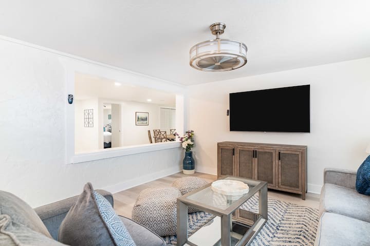 Renovated 3b/2ba, Oasis Yard/hot Tub, Quiet N'hood - Apollo Beach, FL