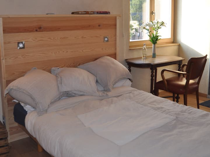 La Maison Boule, Une Chambre. Une Pause Au Vert - Tienen