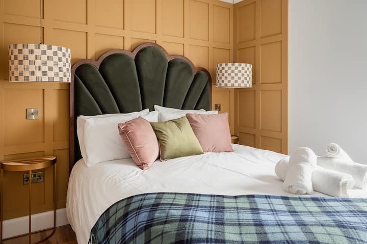The Seelies - Aparthotel - The Monarch's Chambers - 2 Bedroom Apartment - Kingussie