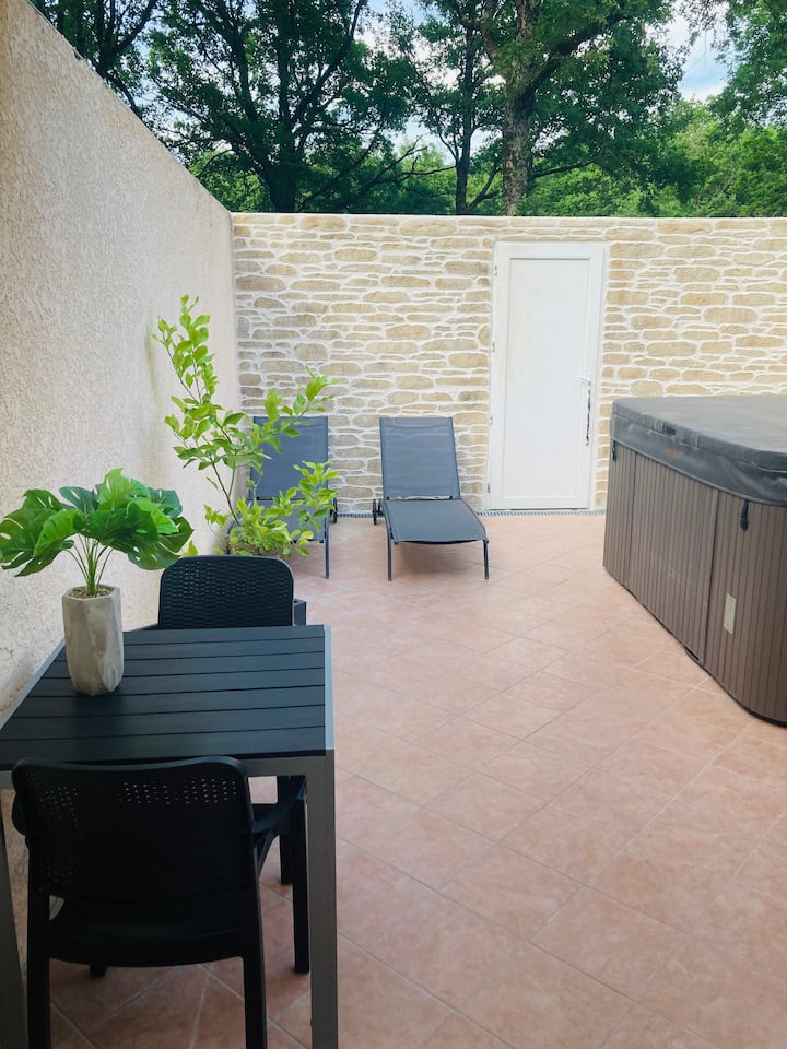 Logement Au Milieu Des Chênes - Castres