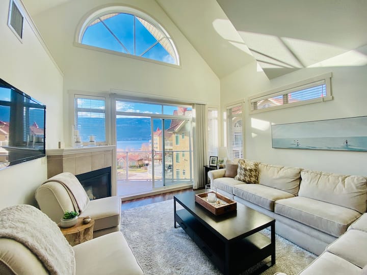 Breathtaking Views Truly One Of A Kind 2 + Condo - Kelowna