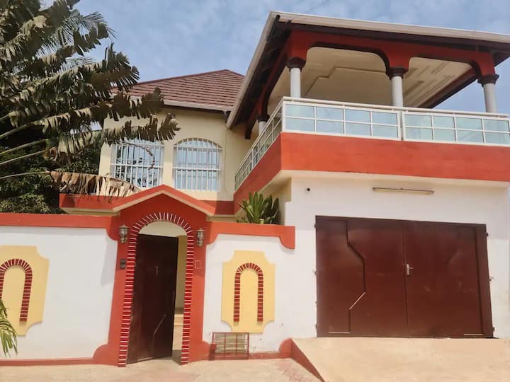 Villa 3 Chambres - Wifi Gratuit - Togo