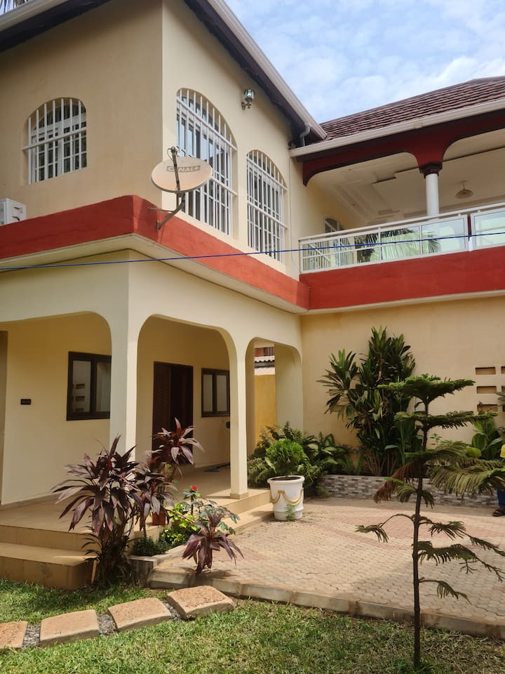 Villa 3 Chambres - Wifi Gratuit - Togo